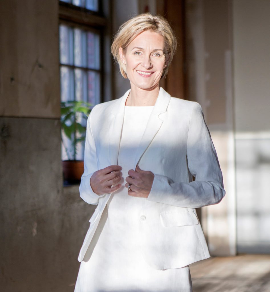 Hem - Dughult of Sweden